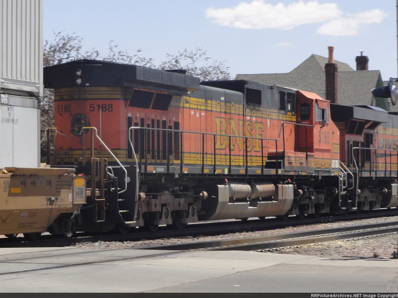 BNSF 5188